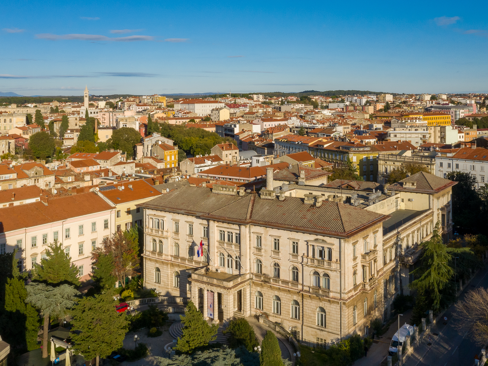 Pula Landmarks & Attractions: History, Sea & Living in Pula, Istria ...