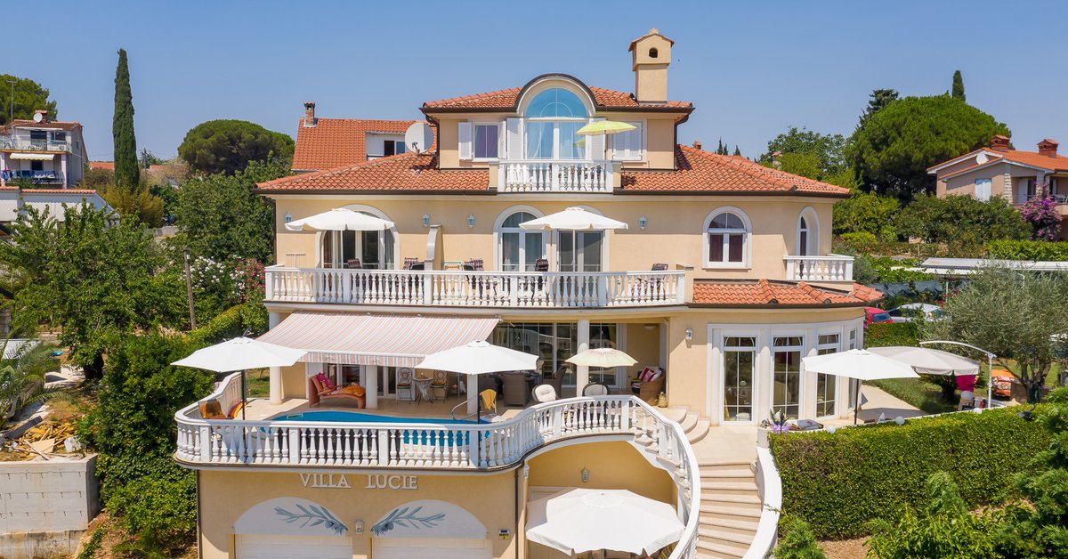 Kuća za život uz dodatan novac na vašem bankovnom računu, u Premanturi ...